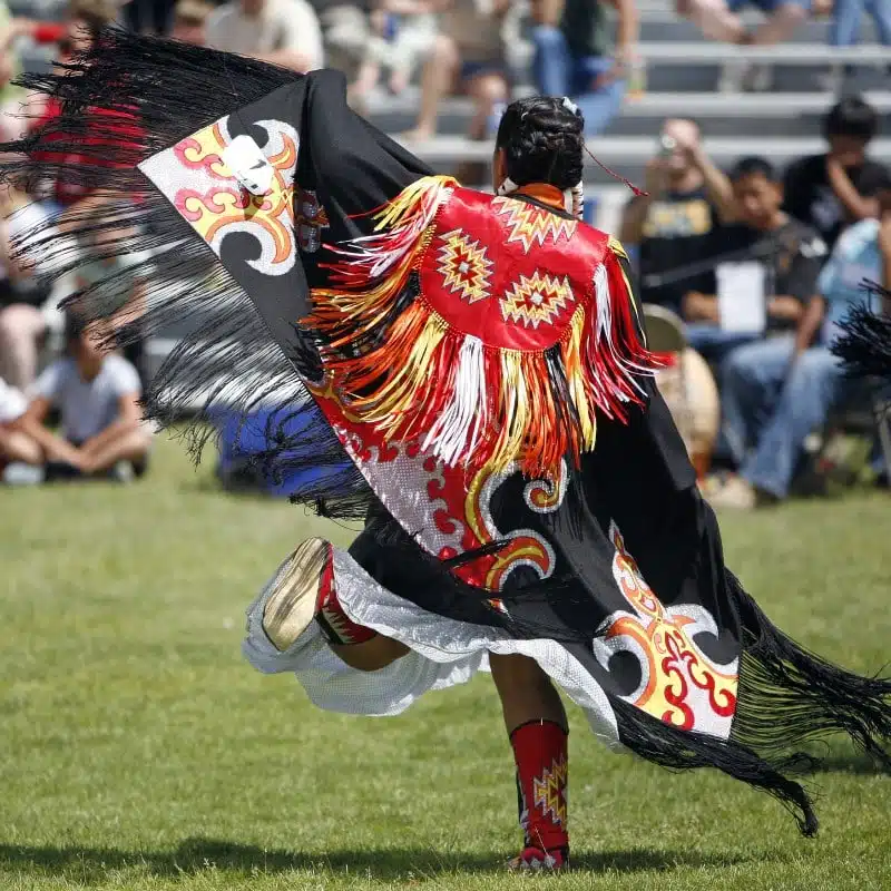 North American Great Lakes: Meeting the First Nations | Magazine PONANT